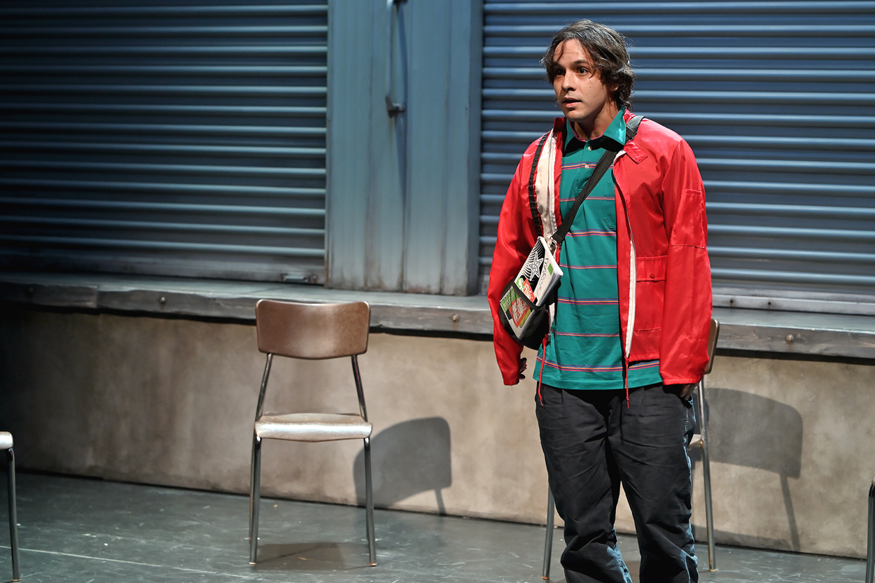 Julie - Théâtre La Licorne